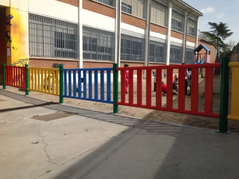 Valla Metalica De Colores Urbadep Escuela Infantil Madrid - Vallas para ...